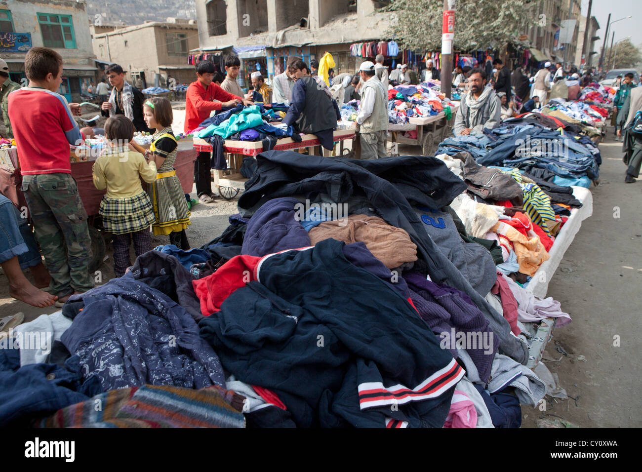 Bazaar in downtown kabul, Afghanistan Stock Photo - Alamy