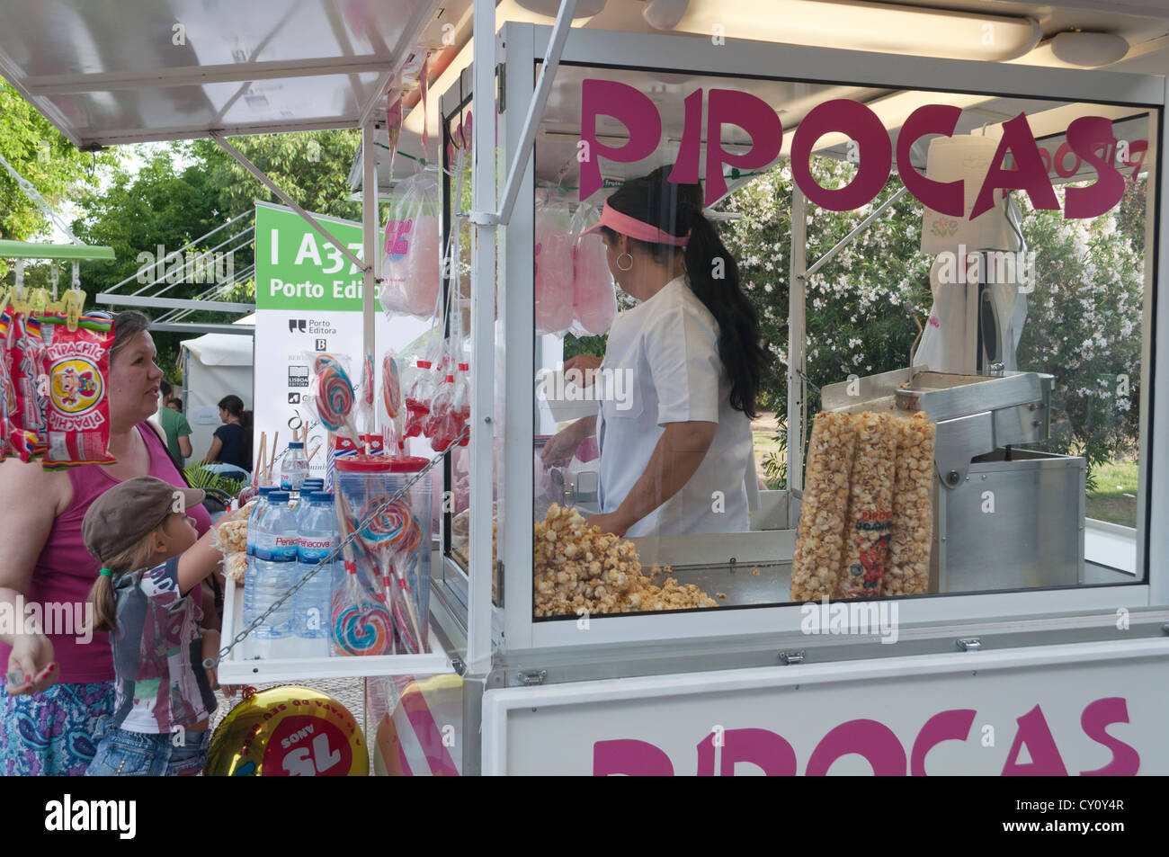 Candy floss stand hi-res stock photography and images - Alamy