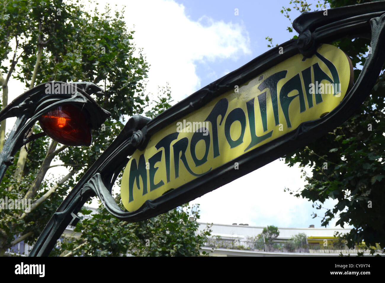 Old paris metro hi-res stock photography and images - Alamy