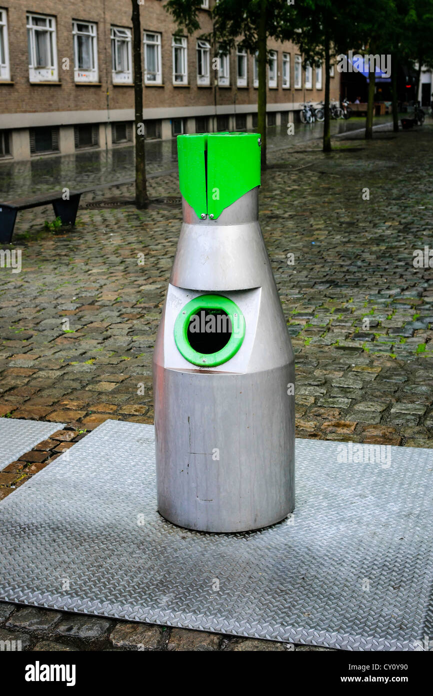 Dutch recycling bins hi-res stock photography and images - Alamy