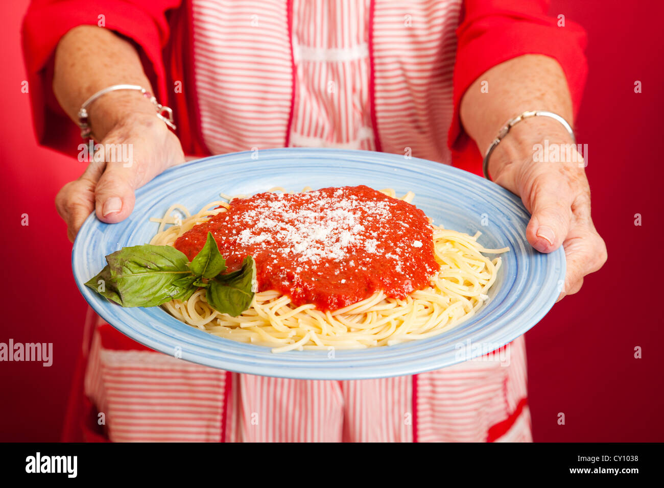 Moms spaghetti hi-res stock photography and images - Alamy