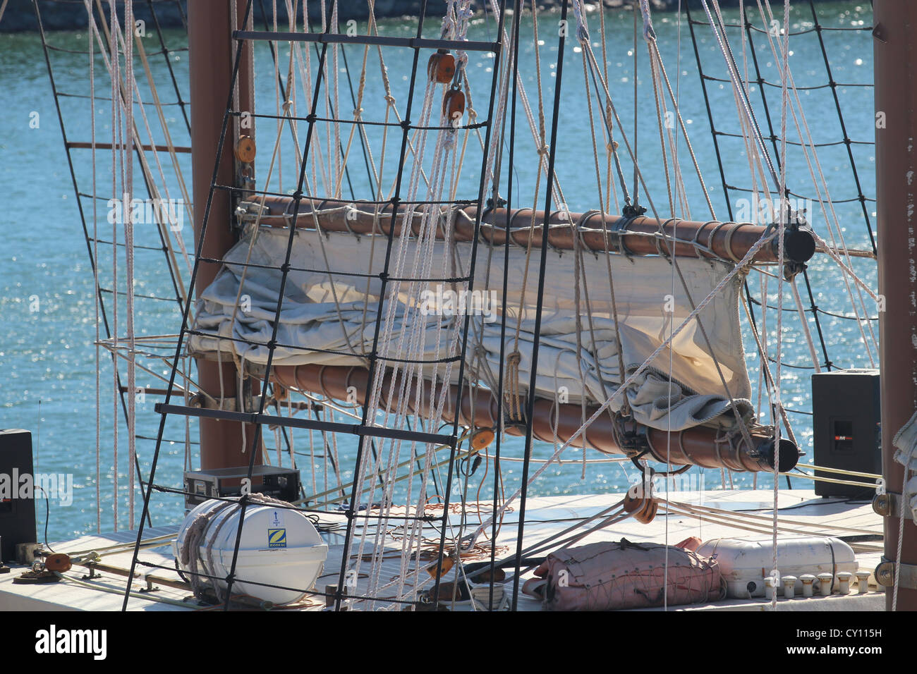 Rope riggings on a sailboat Stock Photo - Alamy
