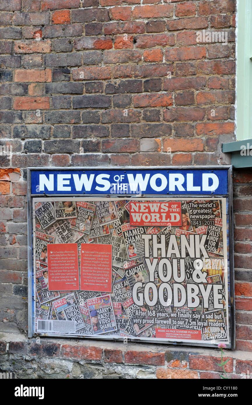 News board hi-res stock photography and images - Alamy