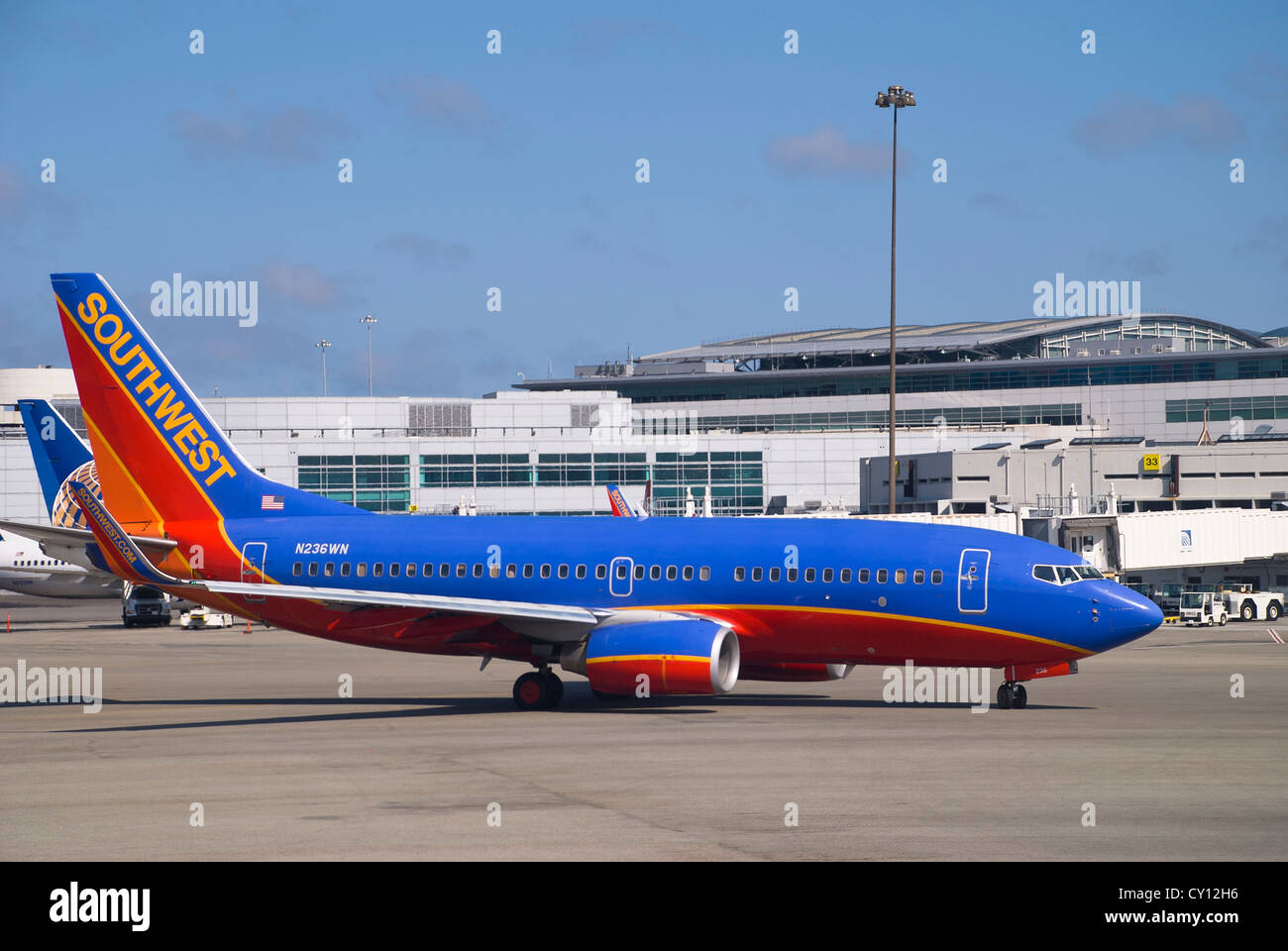 Modern day aircraft hi-res stock photography and images - Alamy