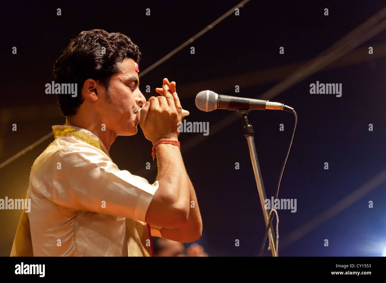 Hindu singer hi-res stock photography and images - Alamy