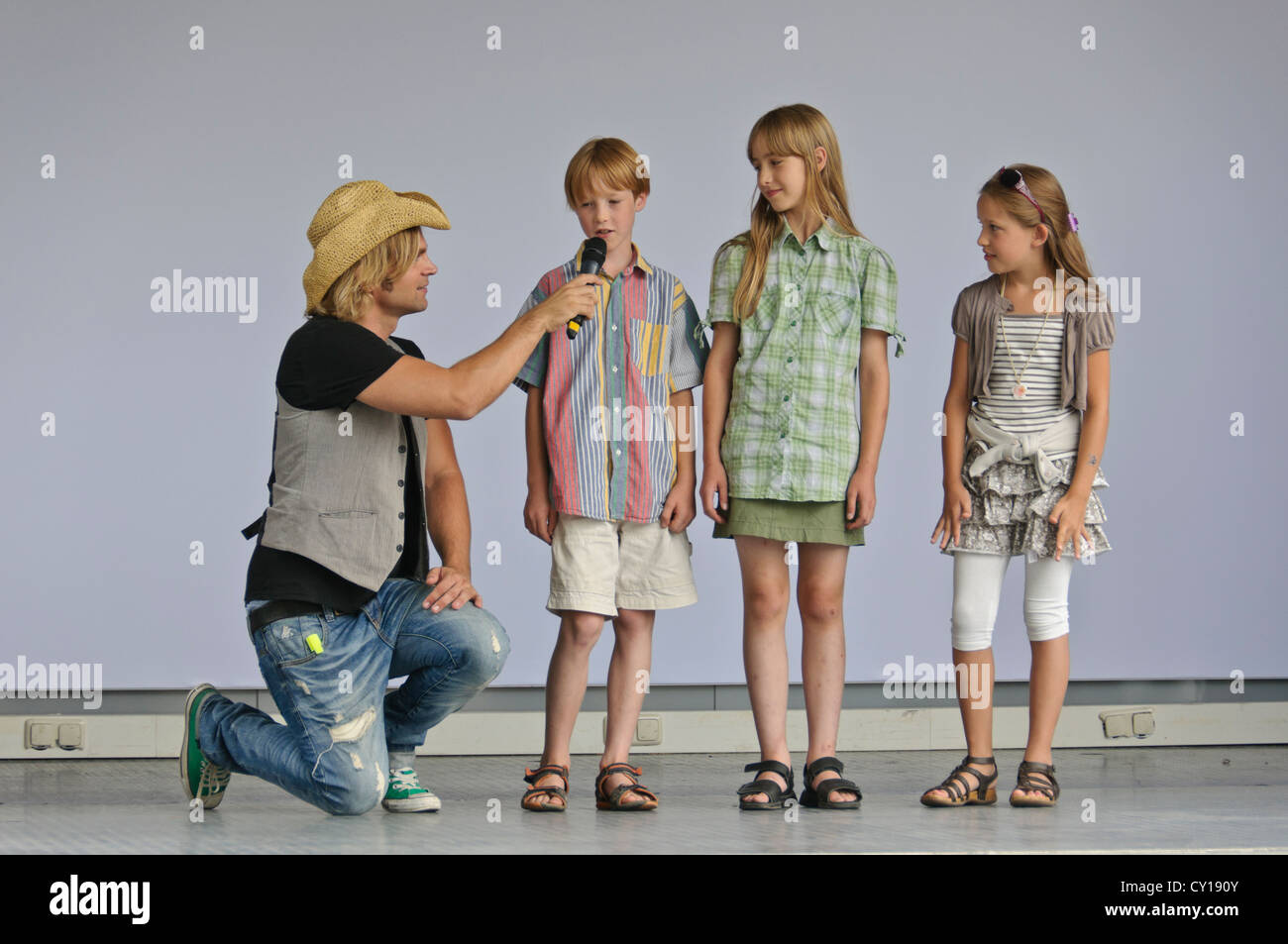 Interviews boy hi-res stock photography and images - Alamy