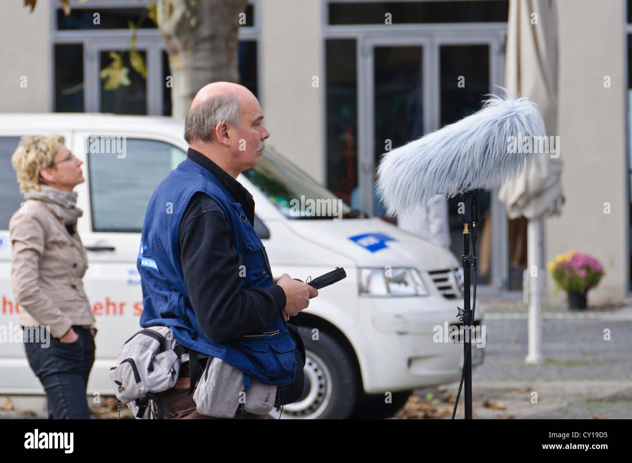 Sound engineer hi-res stock photography and images - Alamy