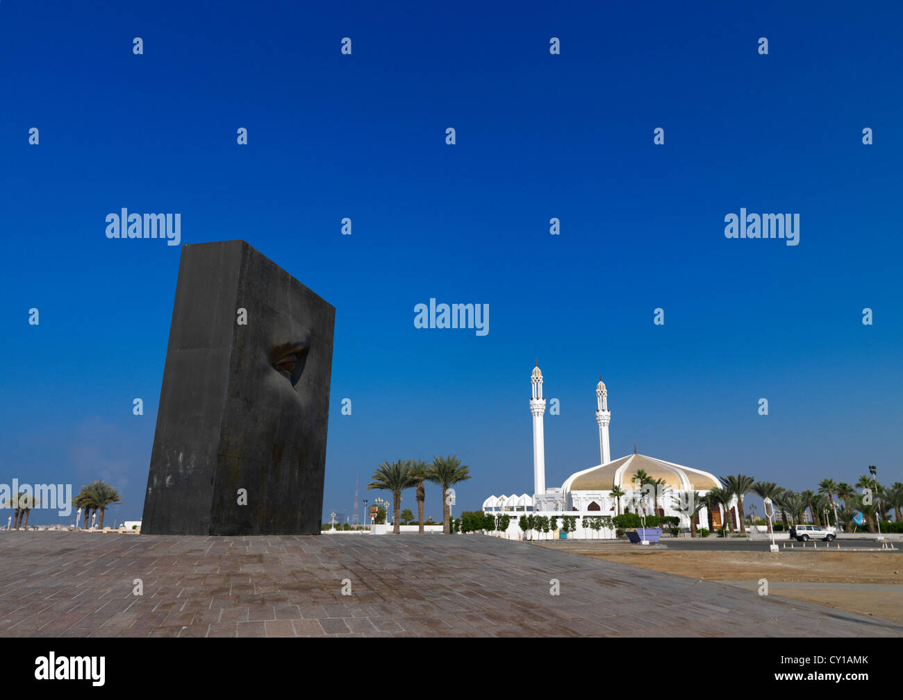 Jeddah corniche art saudi arabia hi-res stock photography and images ...