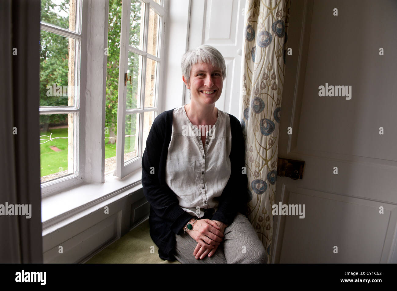 Dr Mary Laven, Senior Lecturer in the faculty of History at Jesus ...