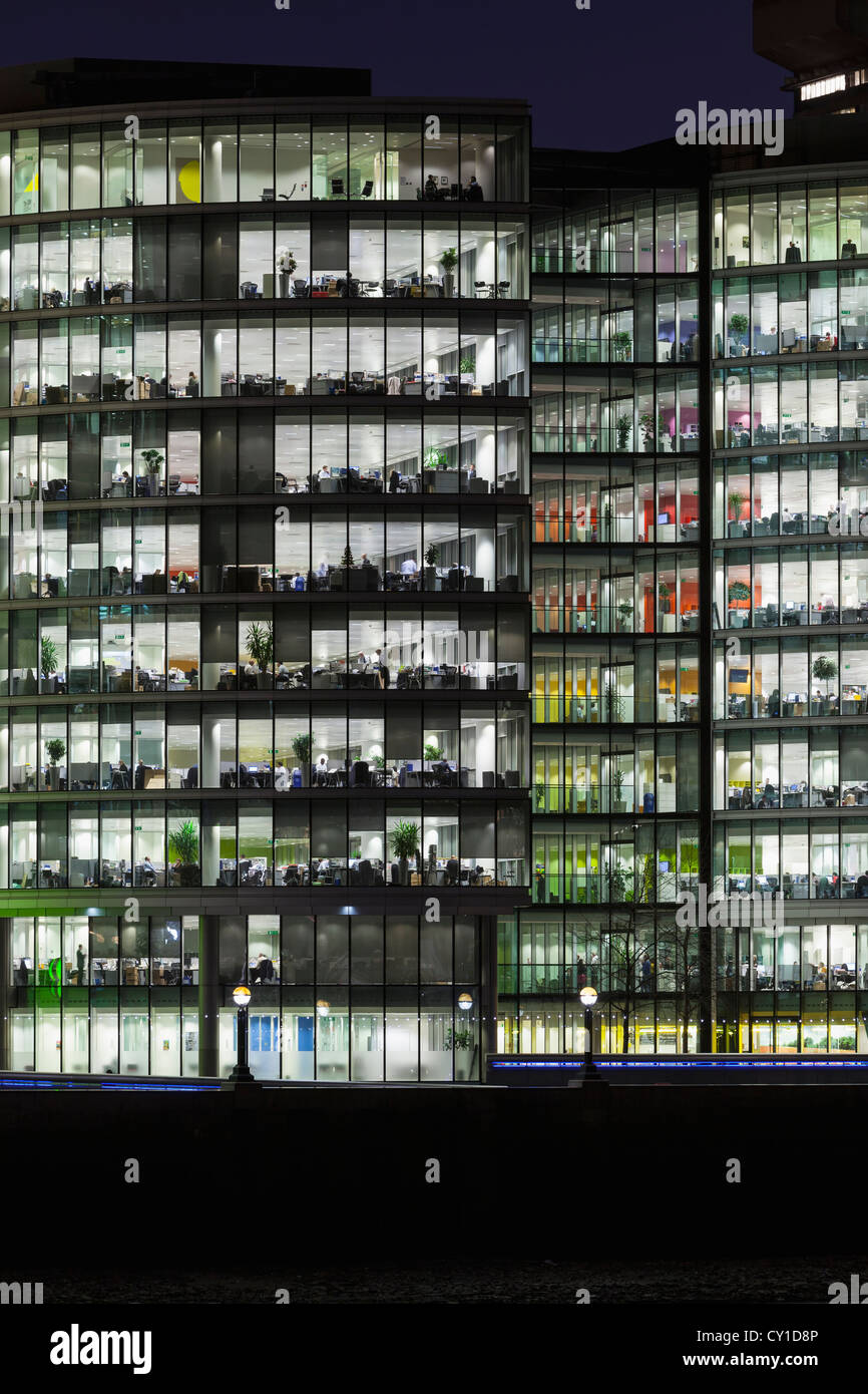 Office windows night hi-res stock photography and images - Alamy