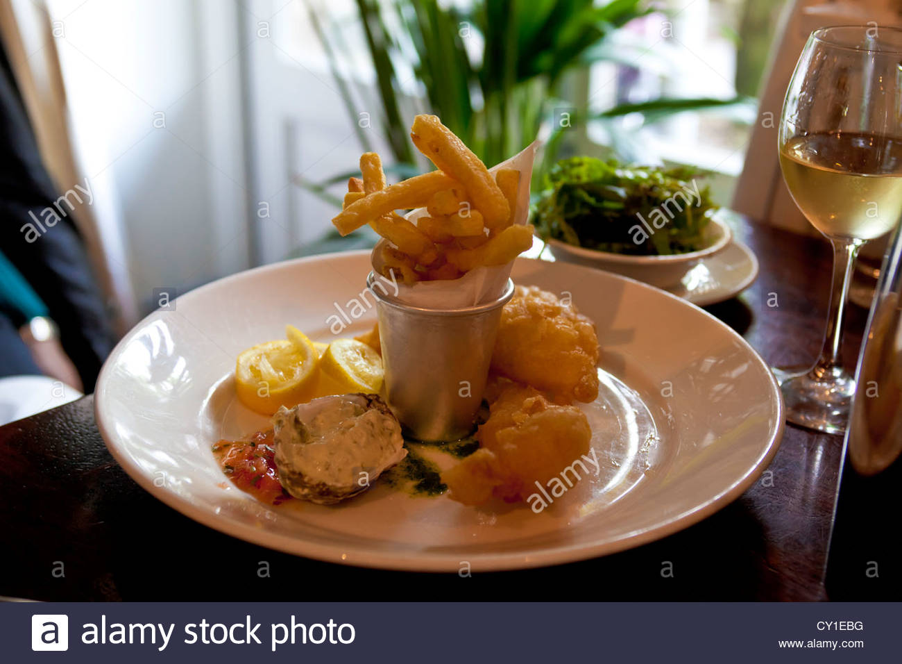 The best gourmet Fish and Chips in Kinsale Stock Photo - Alamy