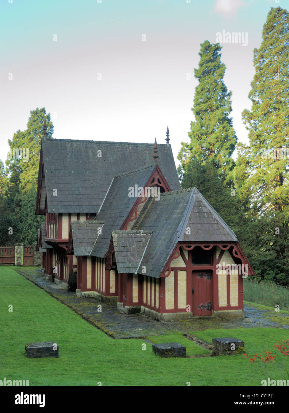 Fowl house hi-res stock photography and images - Alamy