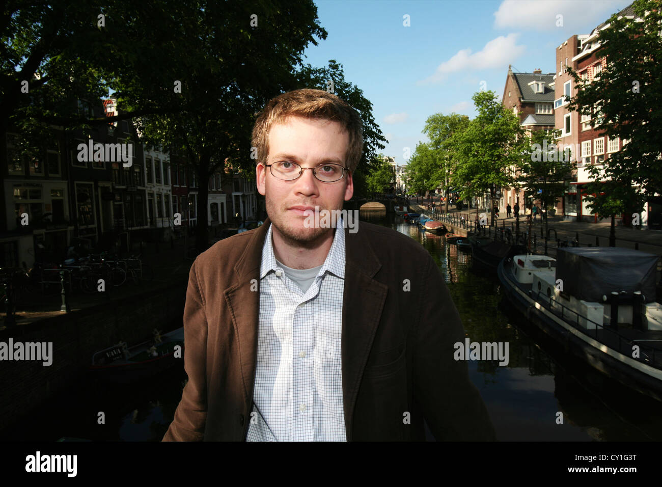 Looking for alaska and john green hi-res stock photography and images ...