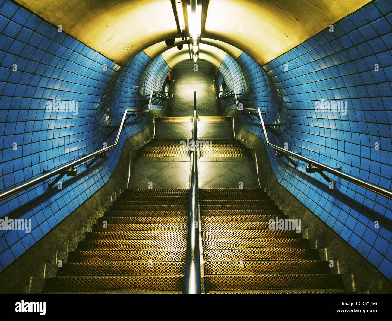 Tunnel and steps in the underground Stock Photo - Alamy