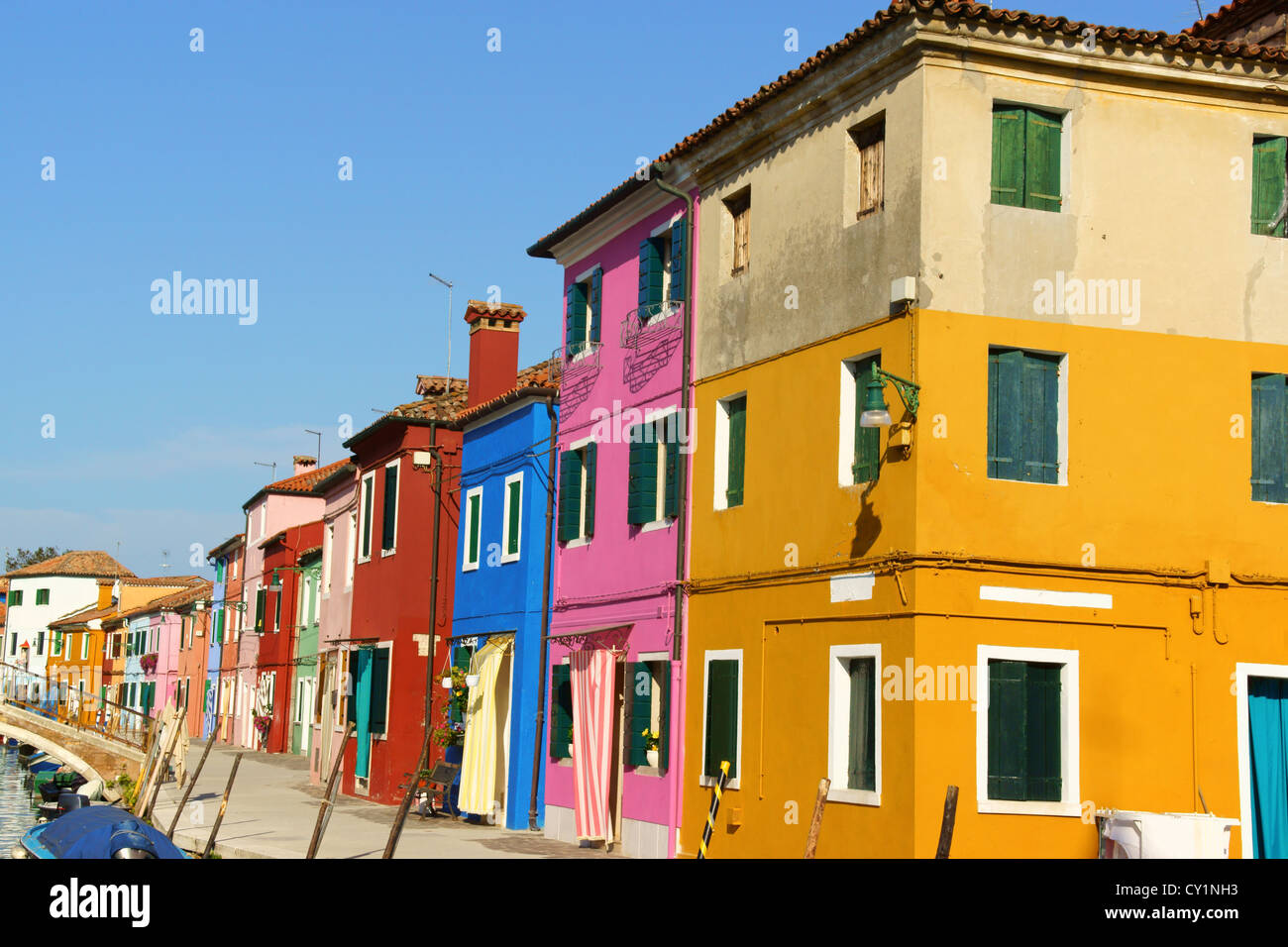 Colorful houses in a row hi-res stock photography and images - Alamy