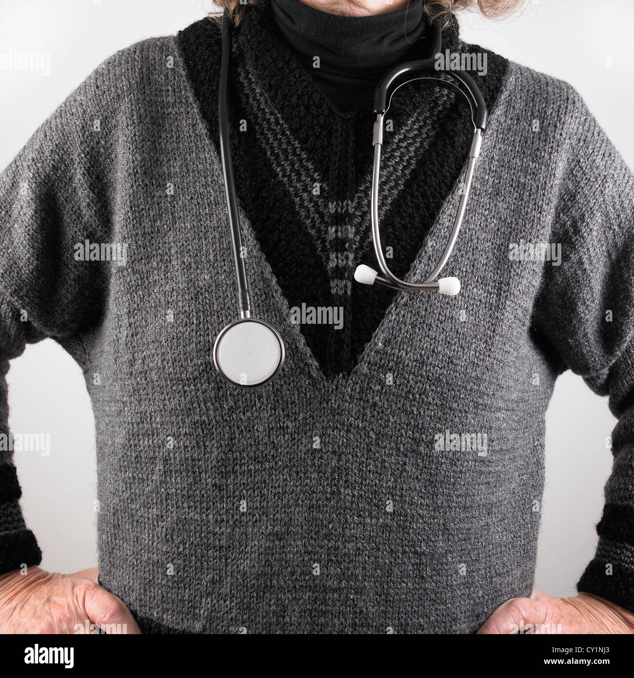 Doctor stethoscope around neck icon hi-res stock photography and images ...