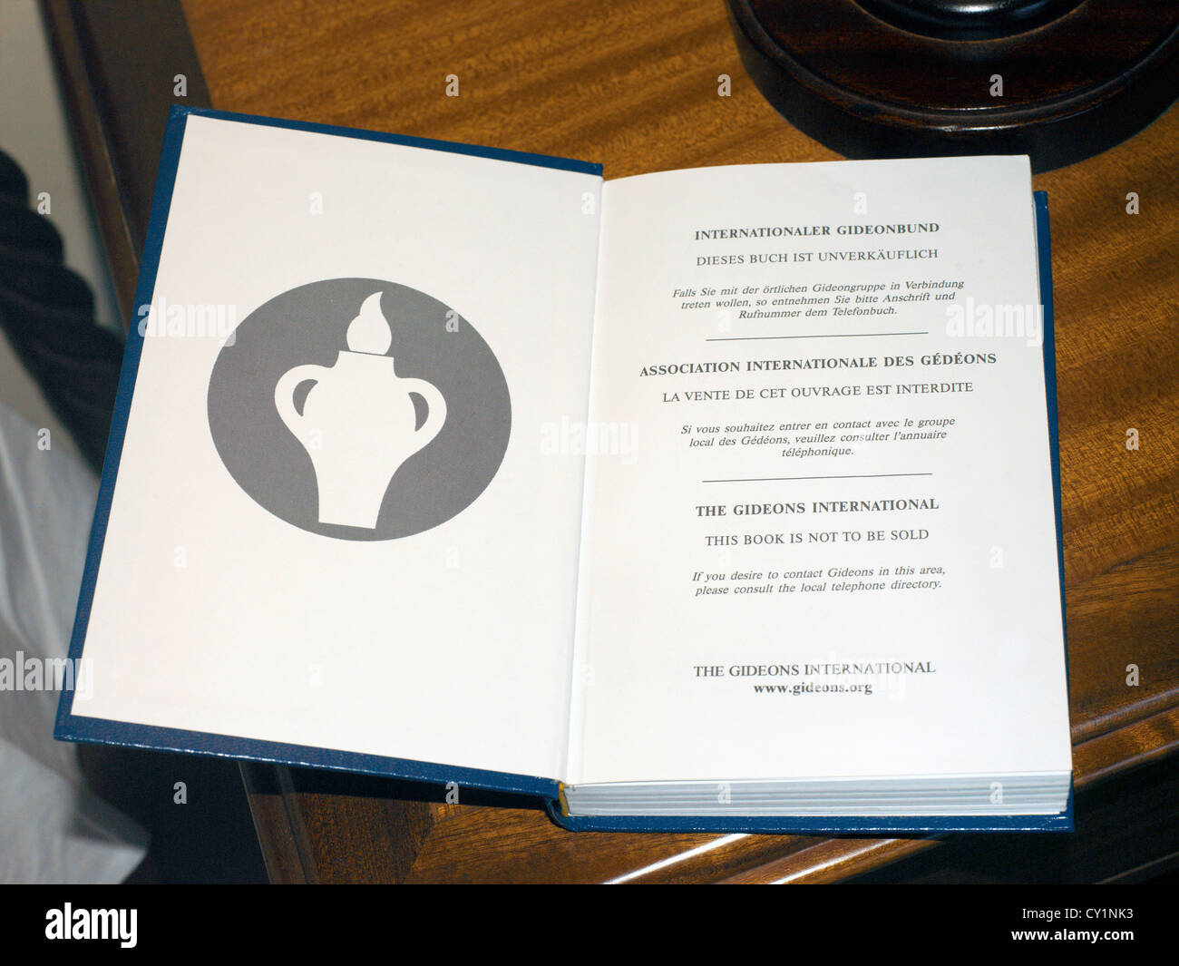 Gideon bible hi-res stock photography and images - Alamy