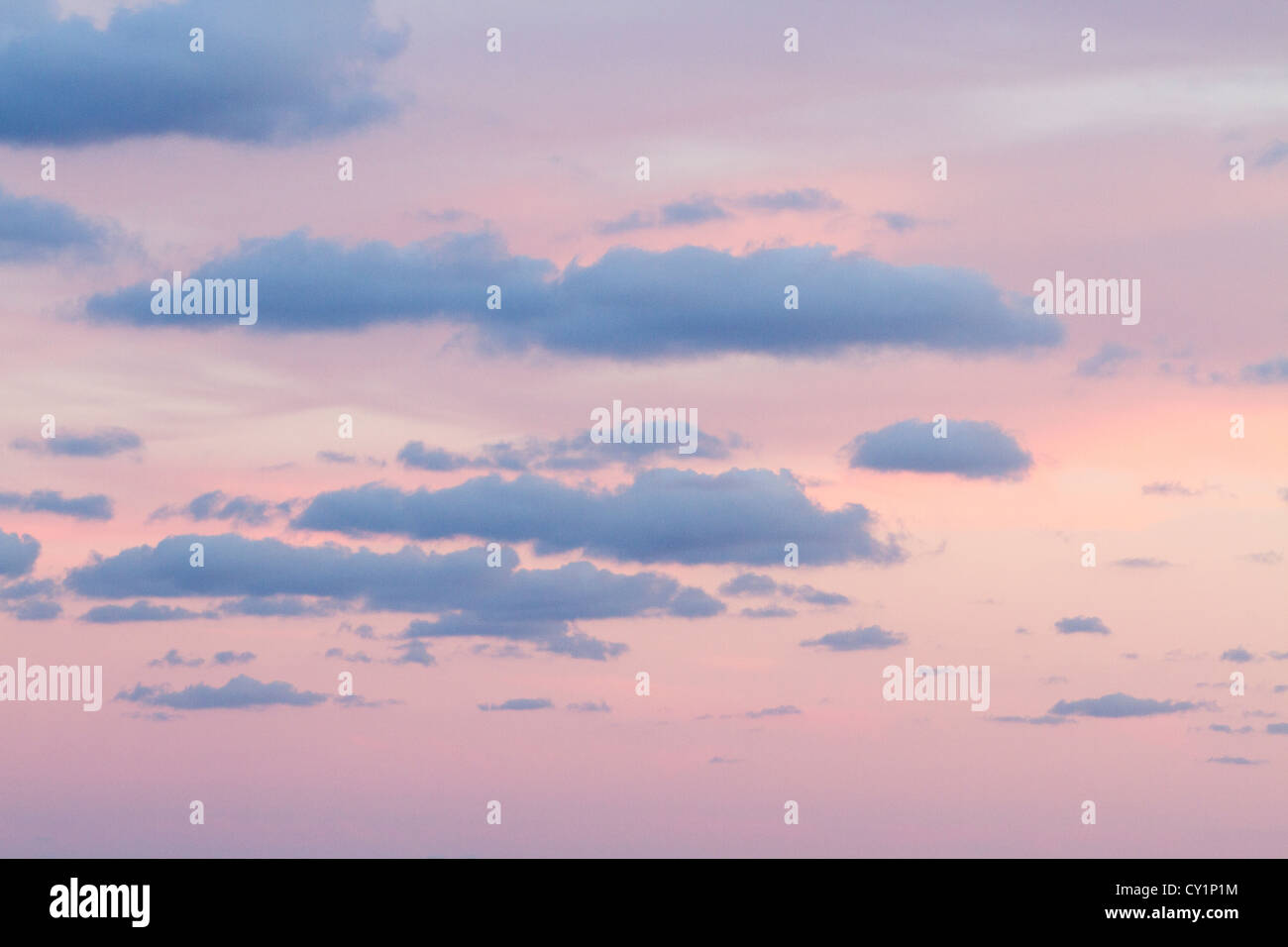 Pastel skies at sunset hi-res stock photography and images - Alamy