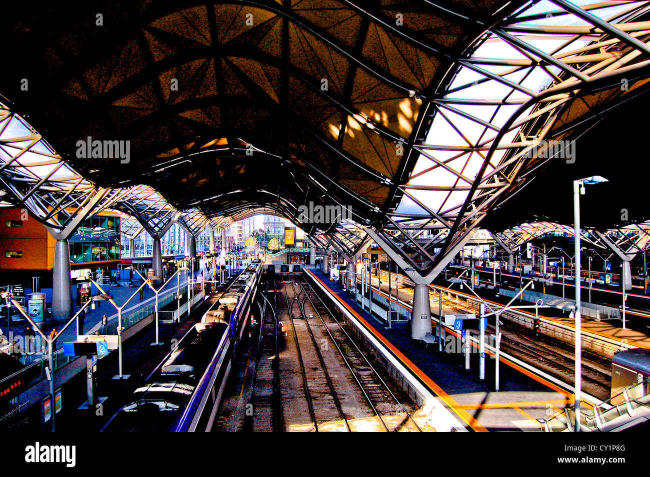 Southern cross train station hi-res stock photography and images - Alamy