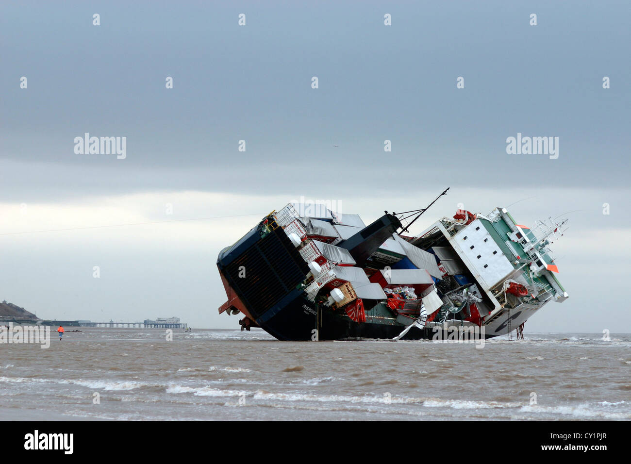 Lorries on the wreck of the Riverdance ferry Blackpool Stock Photo - Alamy