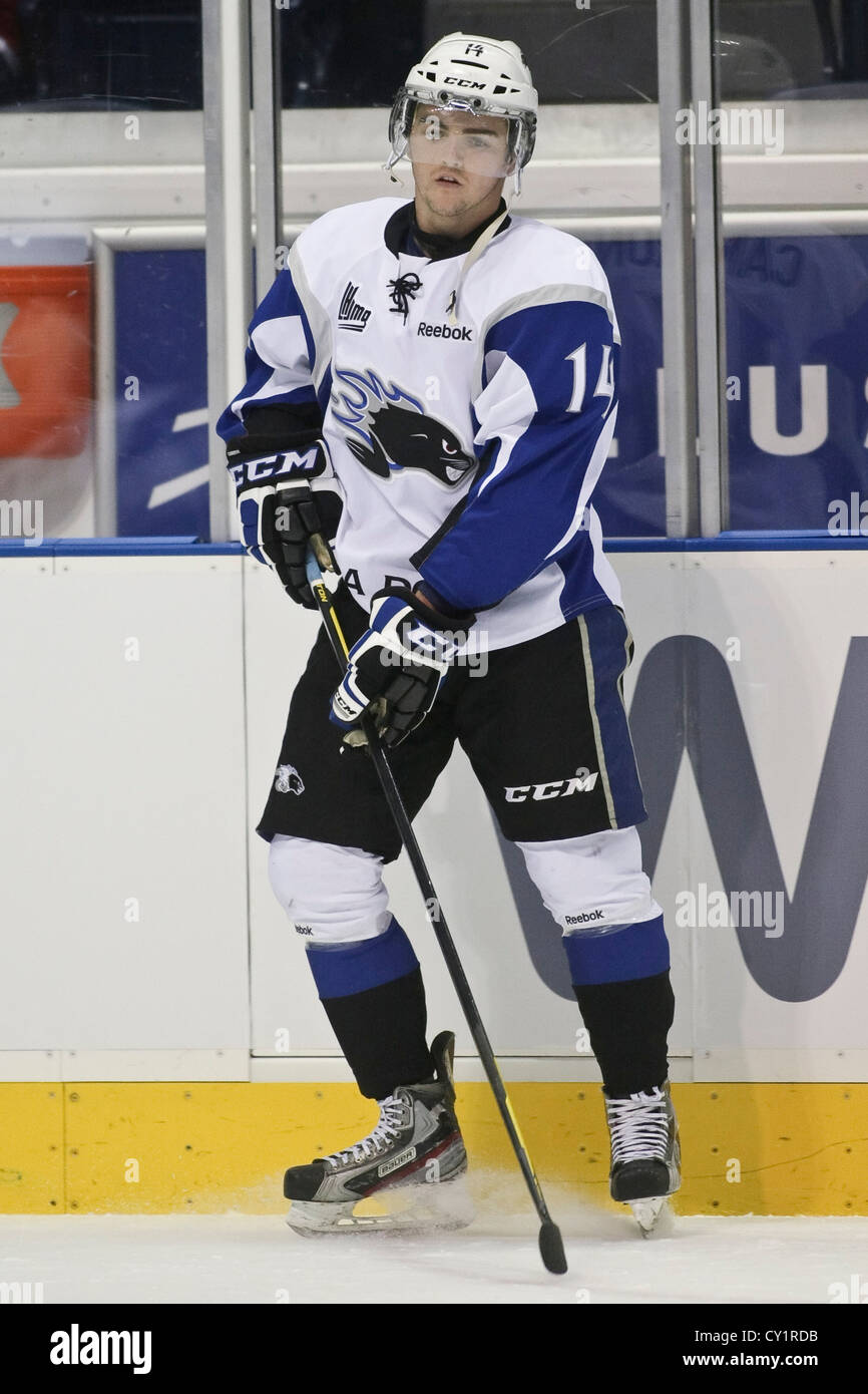 Jason Cameron Flexing