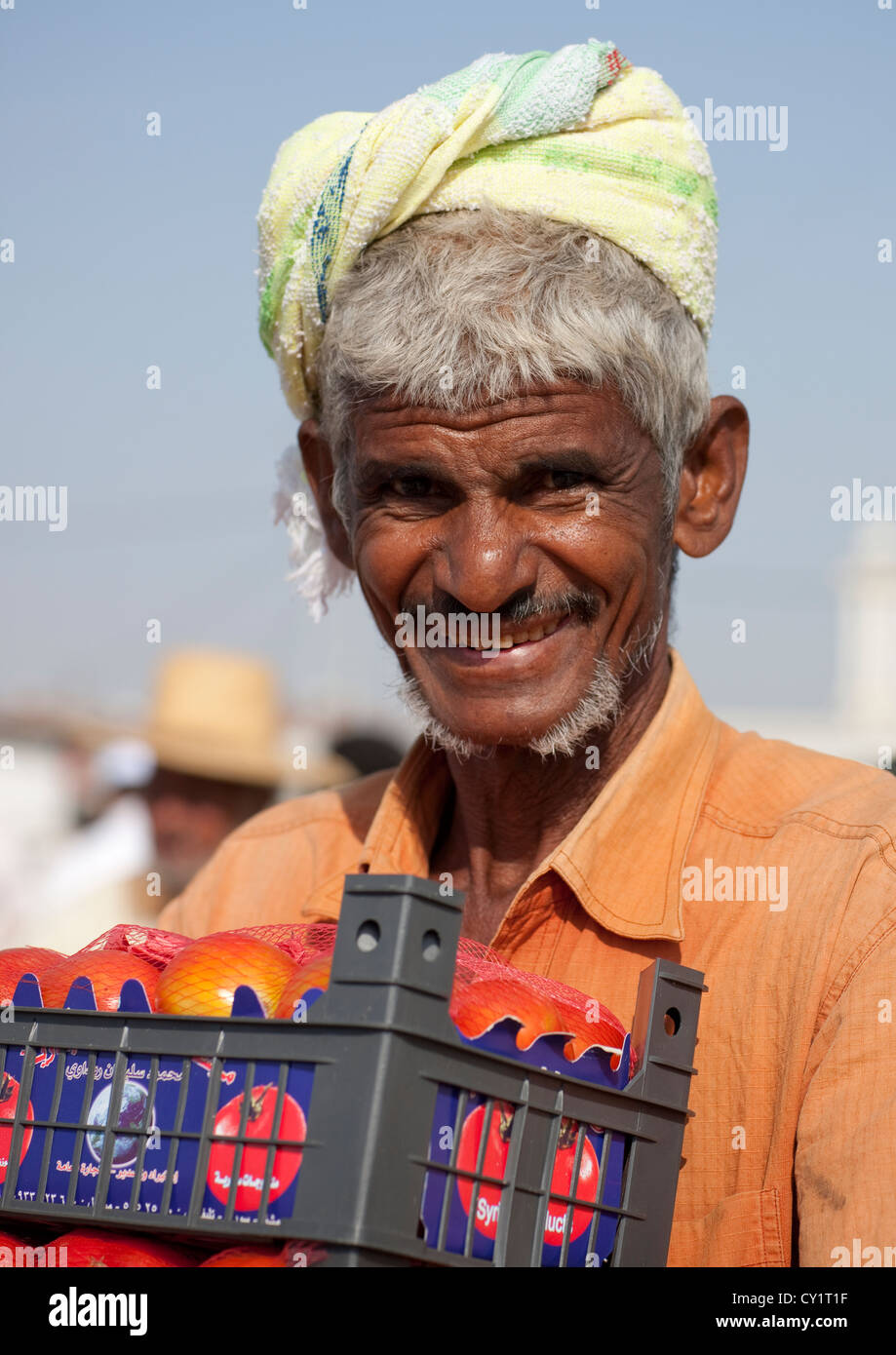 Merchant In Sabya Souk, Saudi Arabia Stock Photo - Alamy