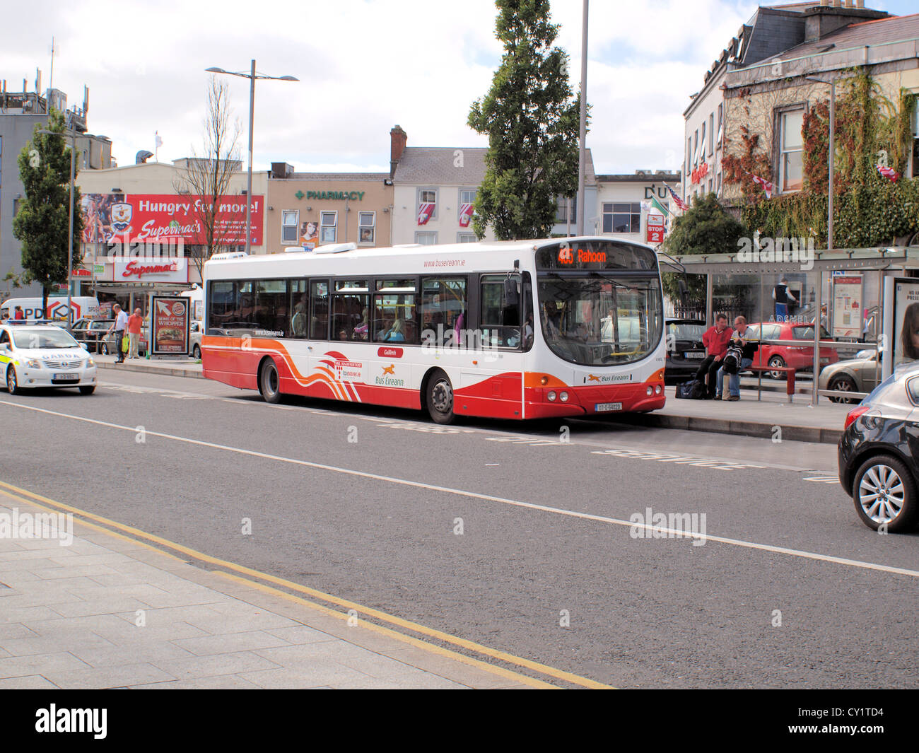 Irish buses hi-res stock photography and images - Alamy