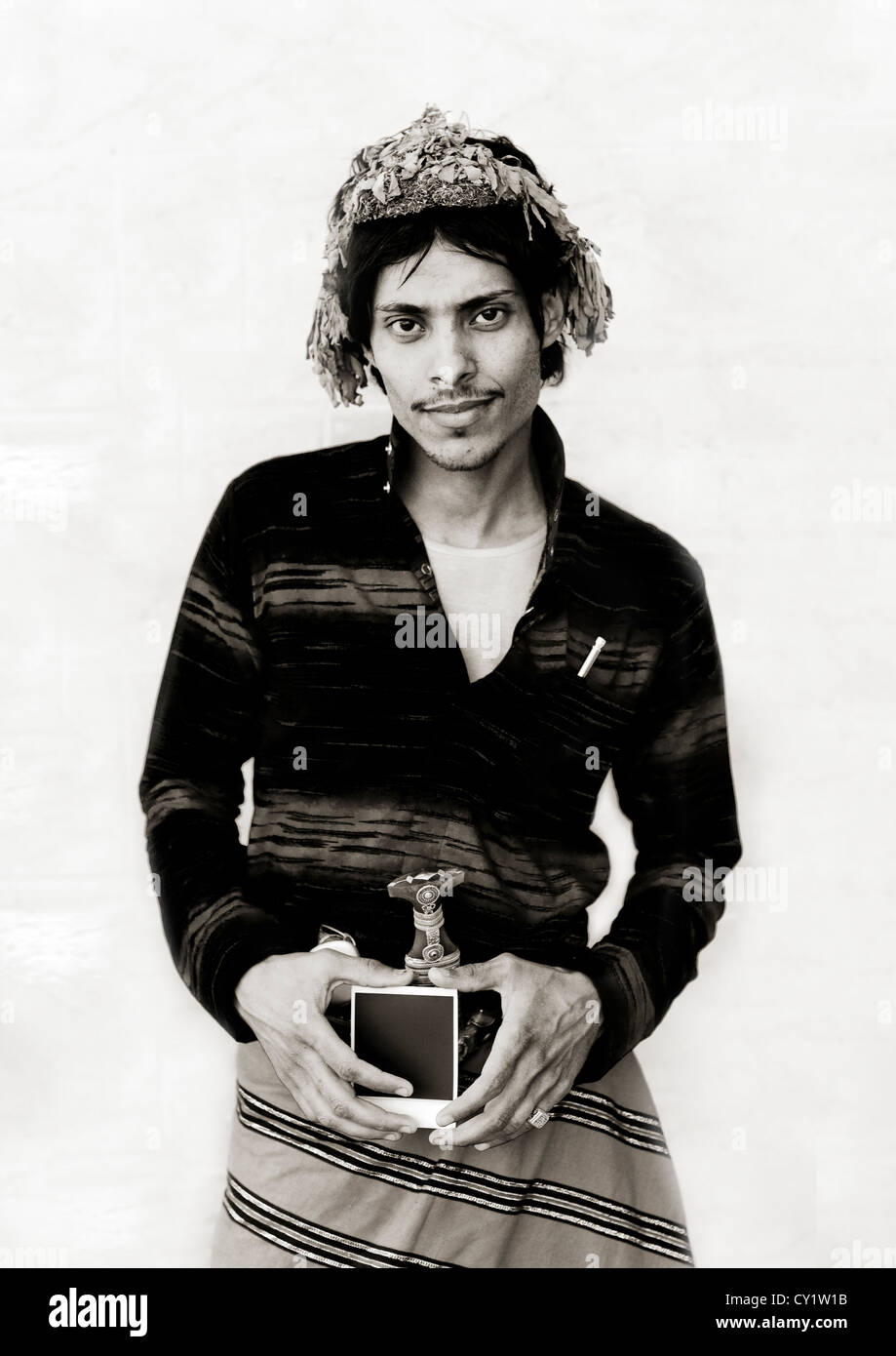 Asir men flower hi-res stock photography and images - Alamy