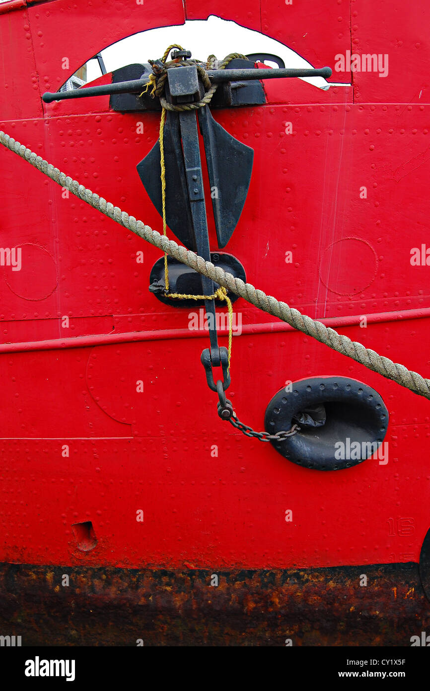 Ship anchor rope hi-res stock photography and images - Alamy
