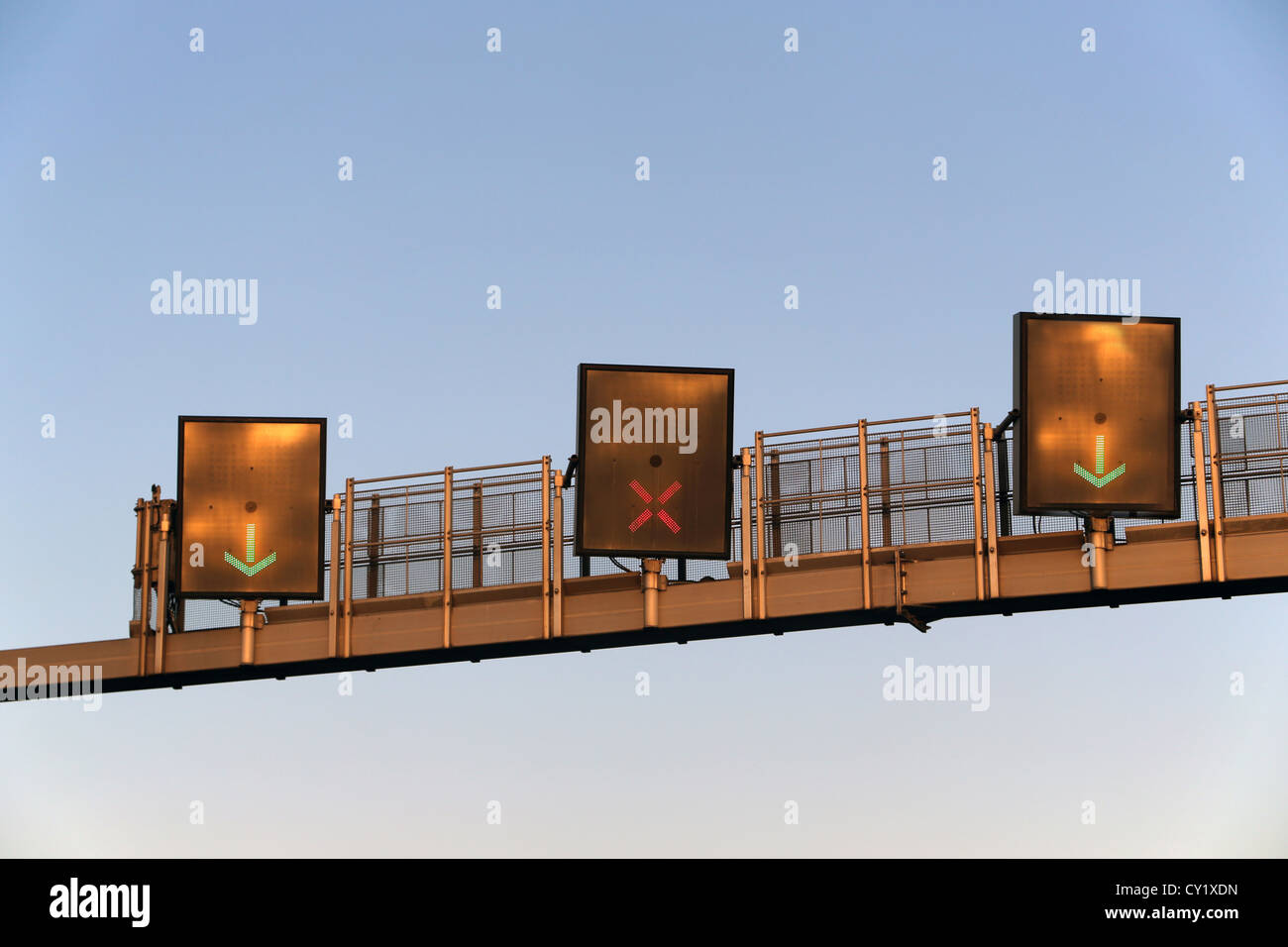 Tunnel signs hi-res stock photography and images - Alamy