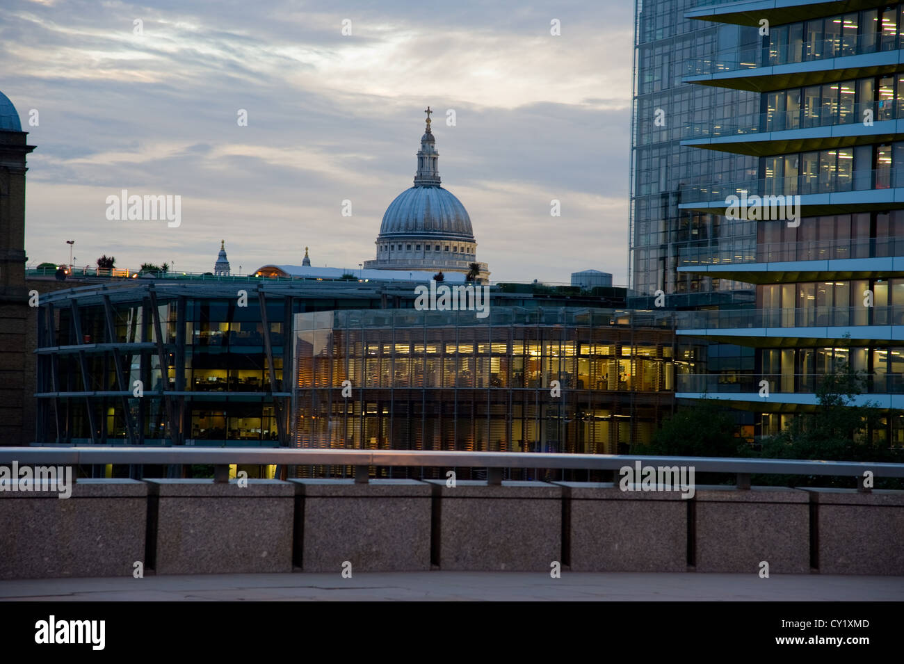Waterloo bridge sunset hi-res stock photography and images - Alamy