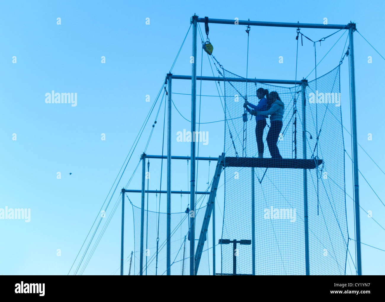 Flying trapeze class hi-res stock photography and images - Alamy