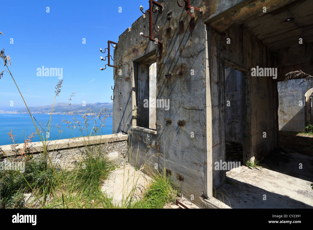 Ww2 war bunker hi-res stock photography and images - Alamy
