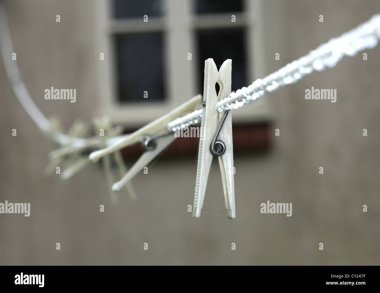 Clothes peg hand hi-res stock photography and images - Alamy