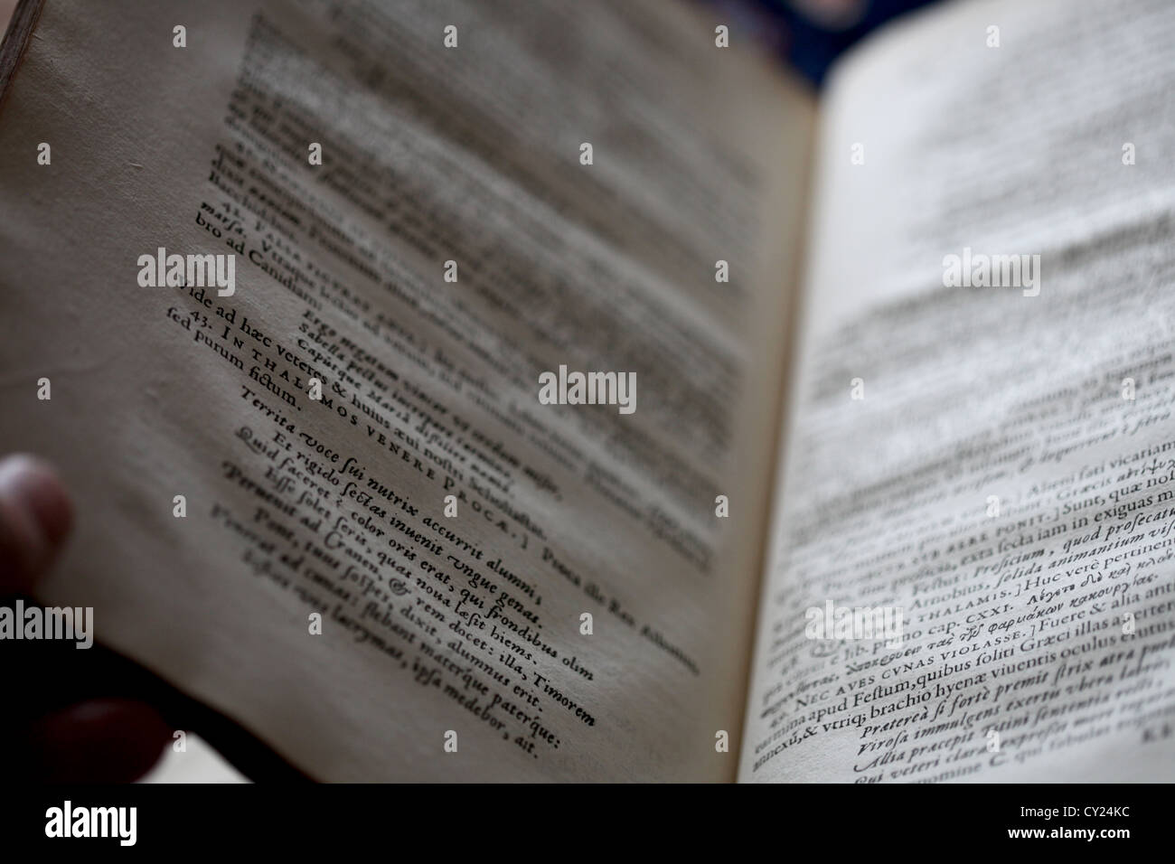 Old book page latin hi-res stock photography and images - Alamy