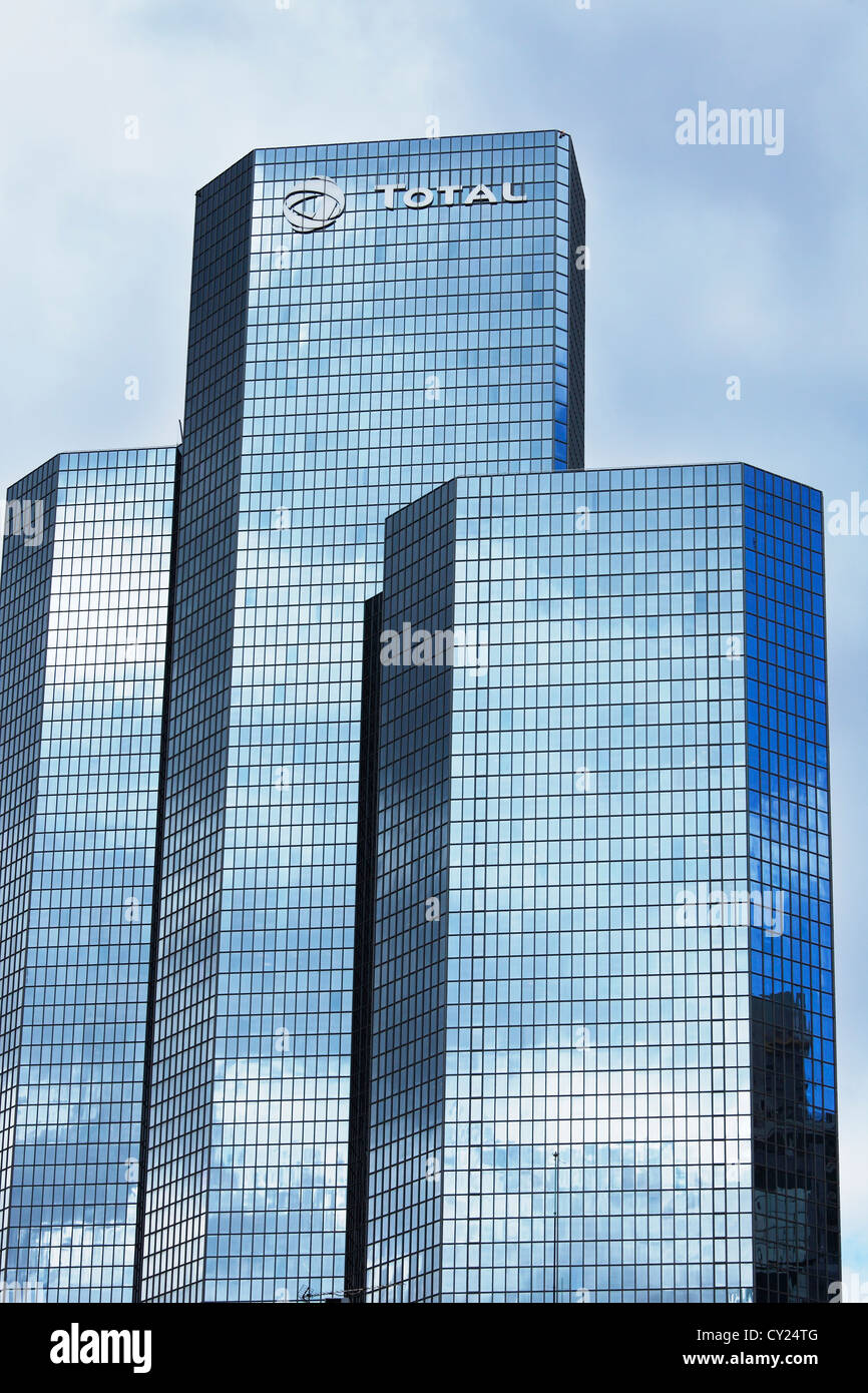 Total energie france hi-res stock photography and images - Alamy