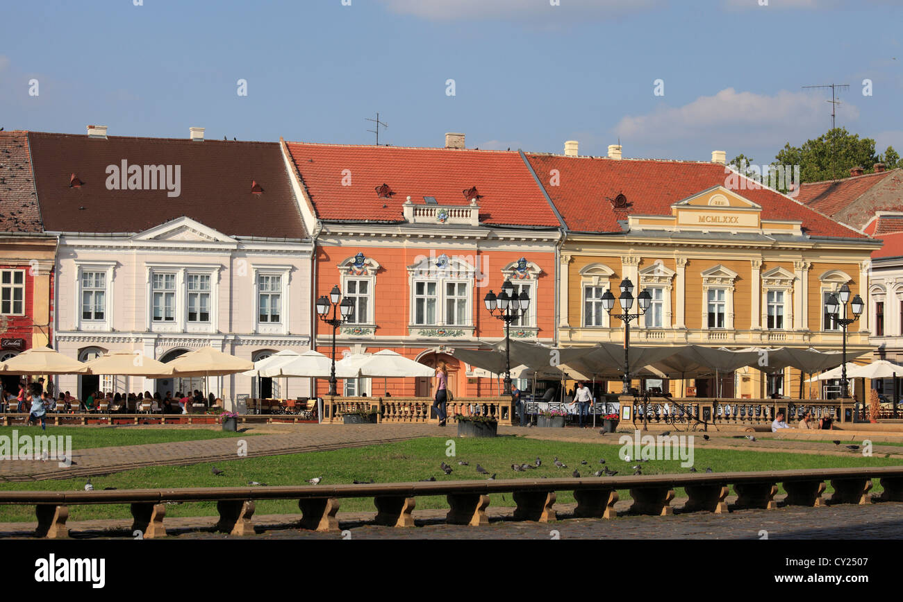 Romania, Timisoara, Piata Unirii, cafes, people Stock Photo - Alamy