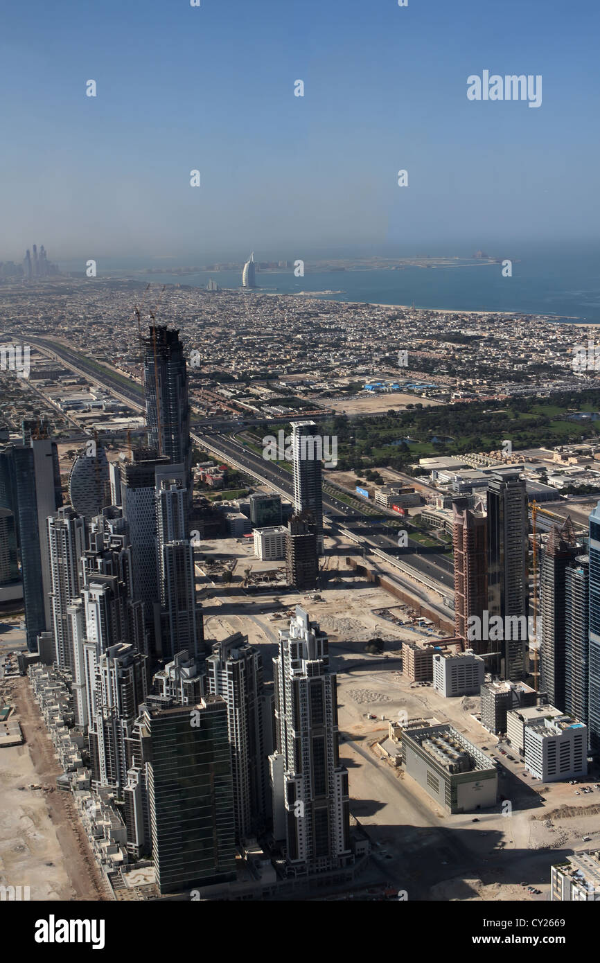 Emirates towers dubai aerial view hi-res stock photography and images ...