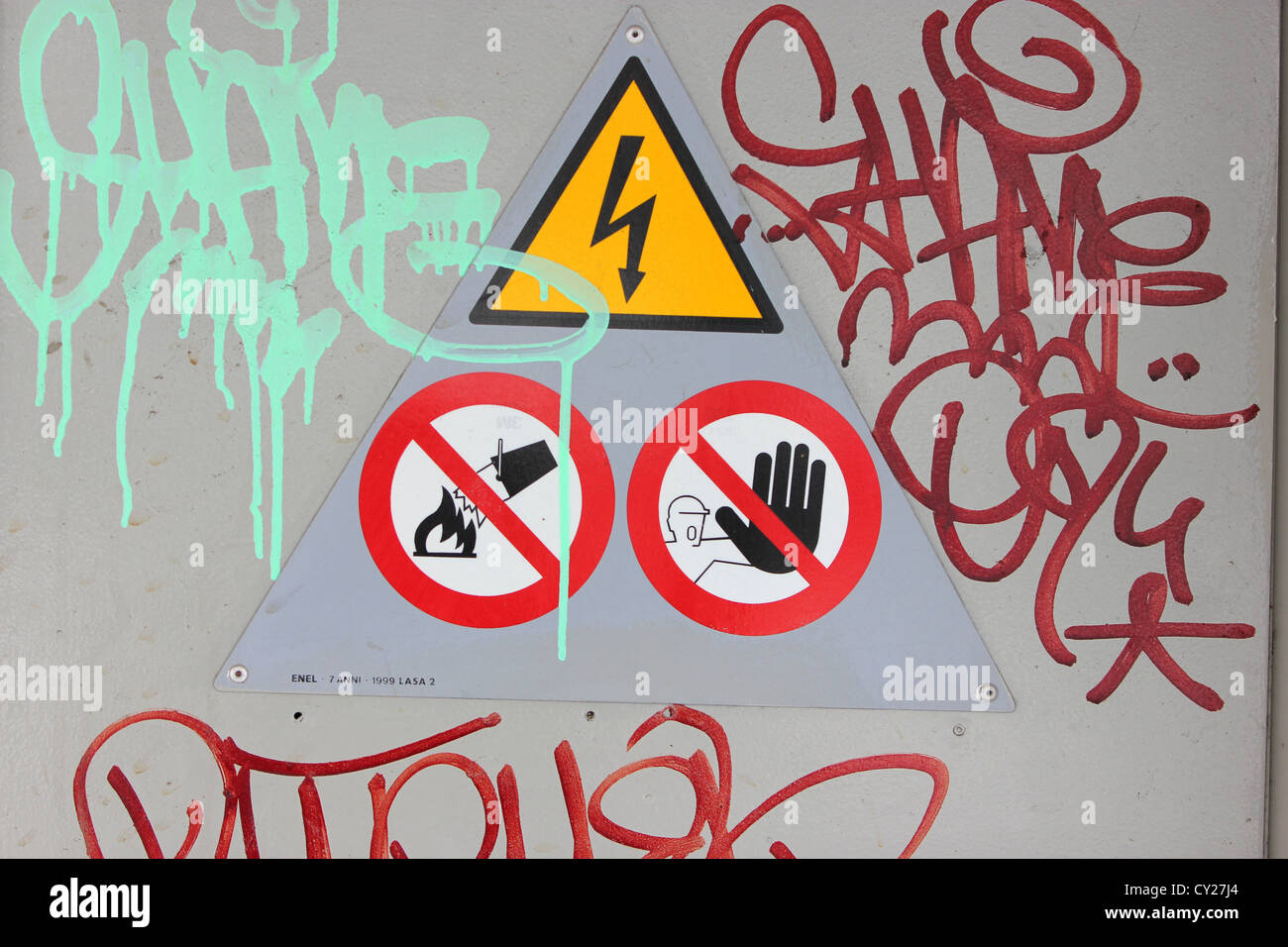 Detail of metal industrial of door with graffiti tags signs hi-res ...