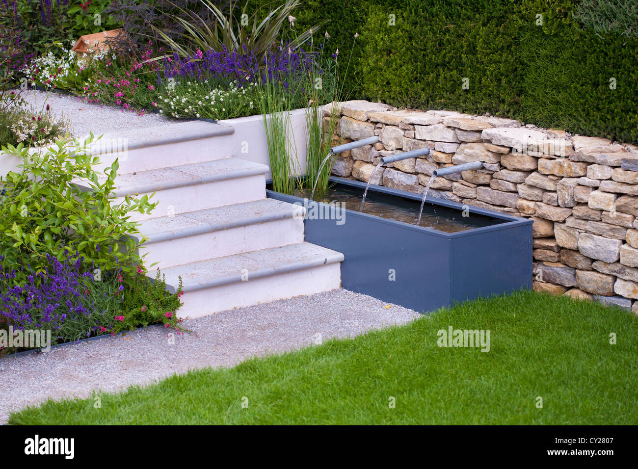 Water Trough Garden Fountain