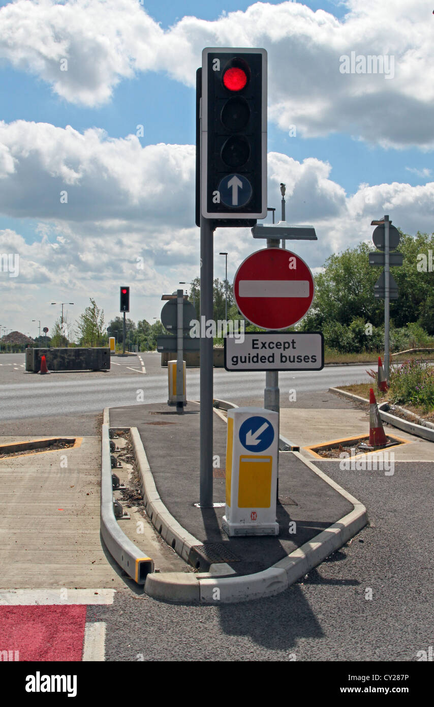 The Guided bus way that connects Cambridge and St Ives in ...
