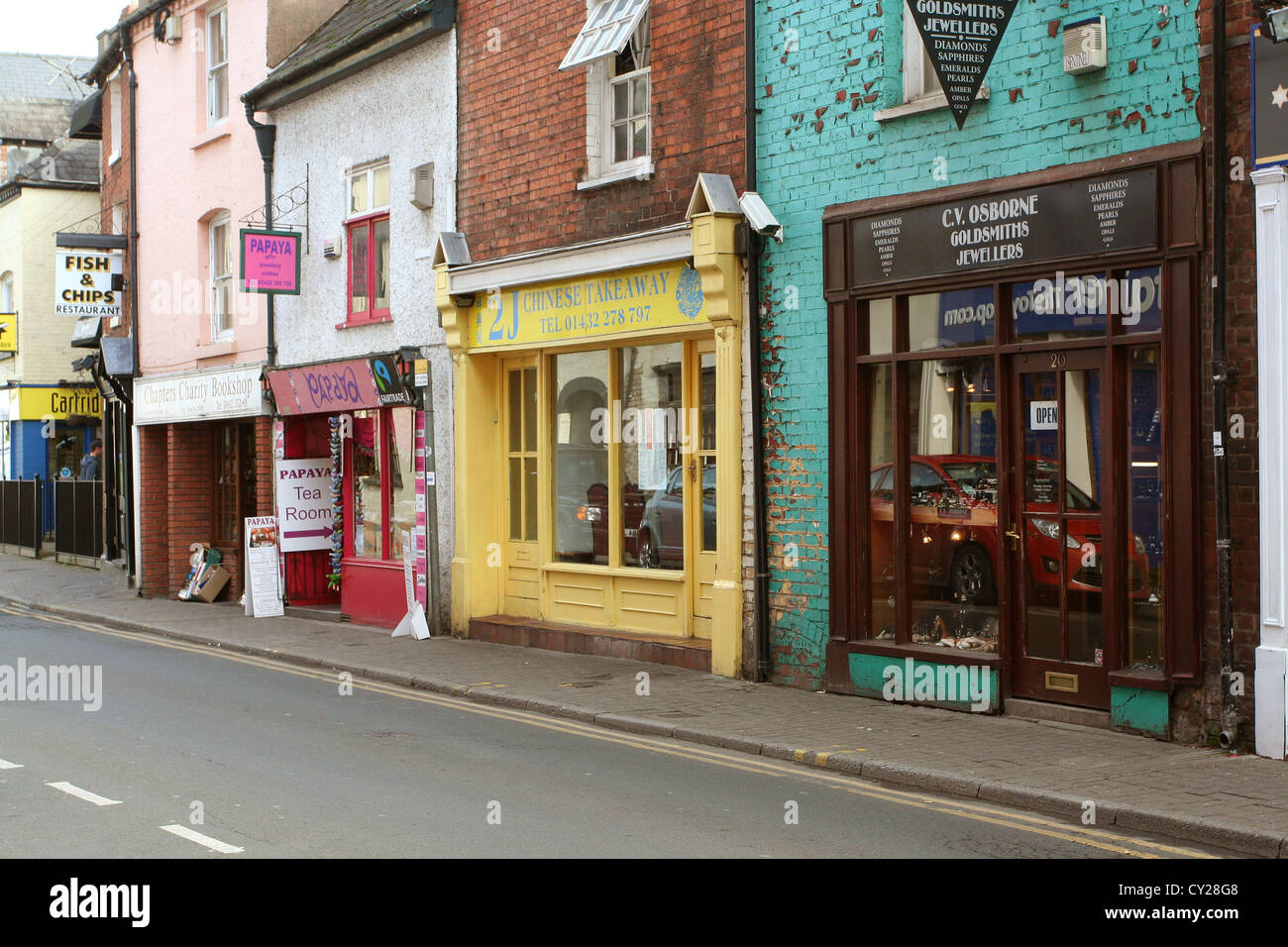 Colourful shops hi-res stock photography and images - Alamy
