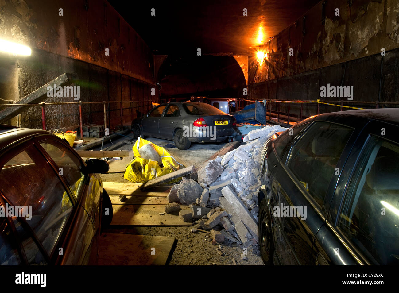 Road Tunnel collapse with cars trapped Simulation Stock Photo - Alamy