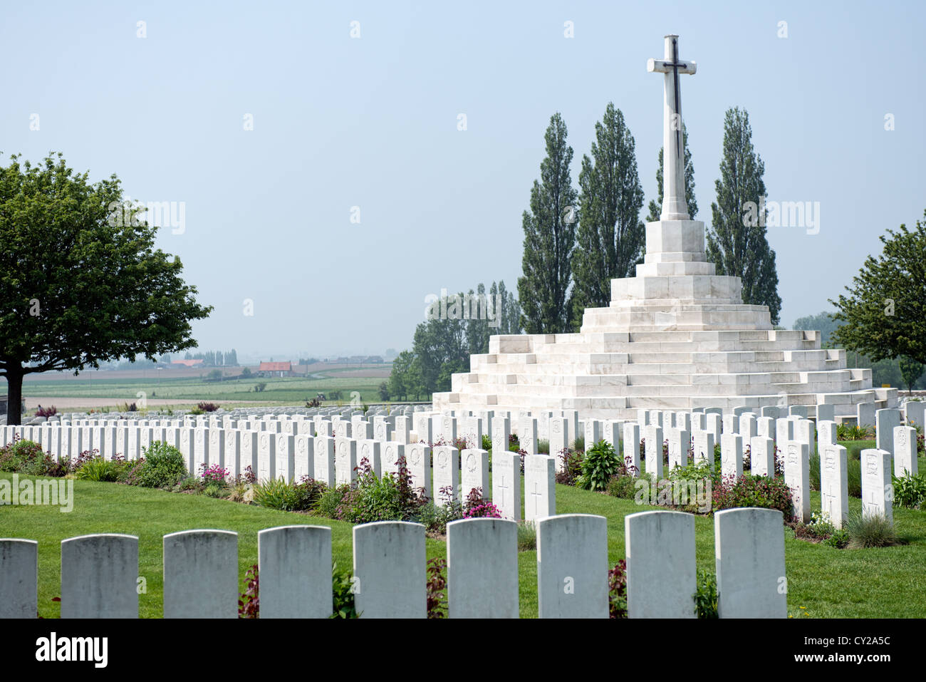 Passchendael ww1 memorial Tyne Cot Ypers Ieper Stock Photo - Alamy