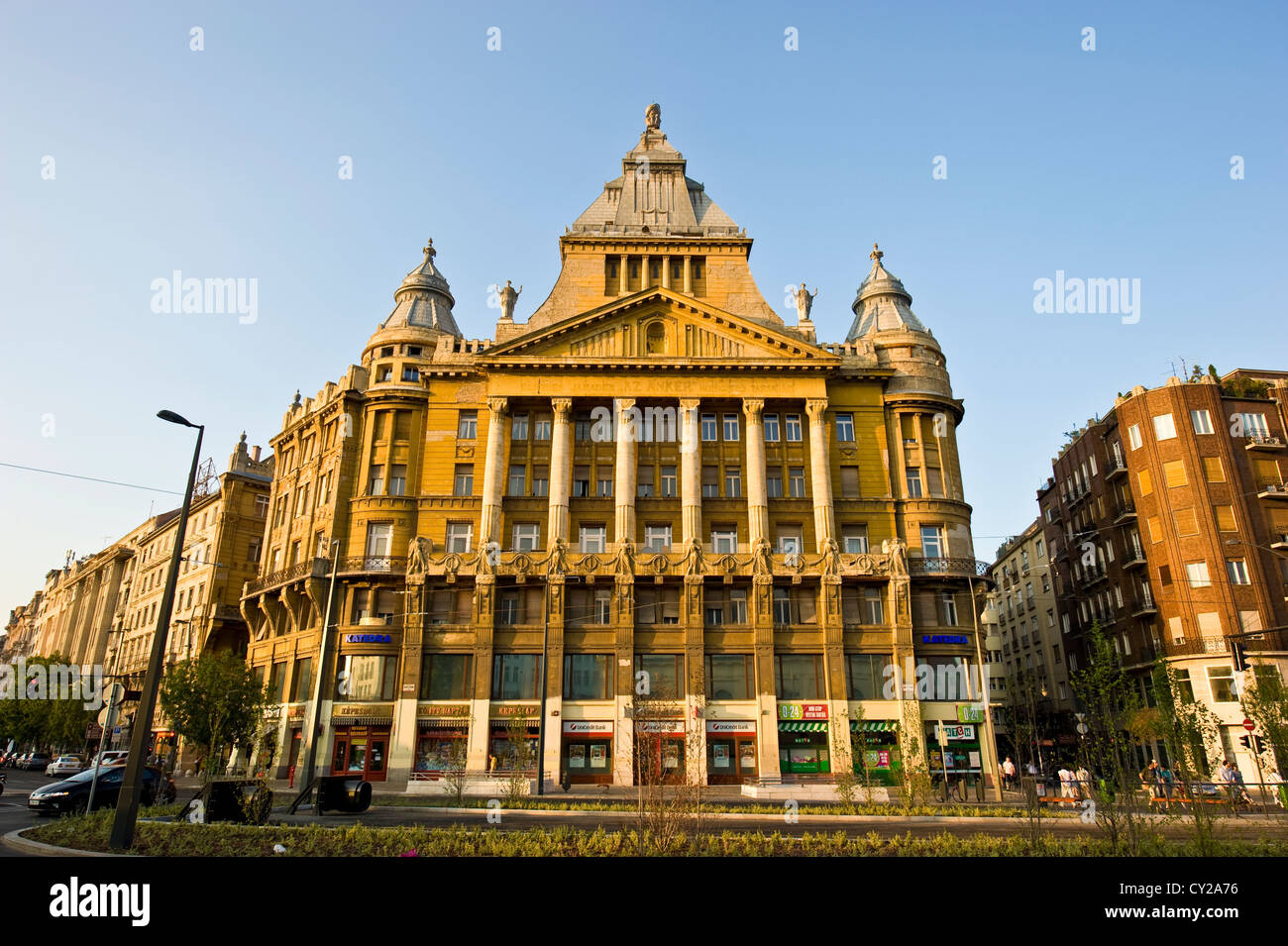 Deak ferenc square budapest hi-res stock photography and images - Alamy