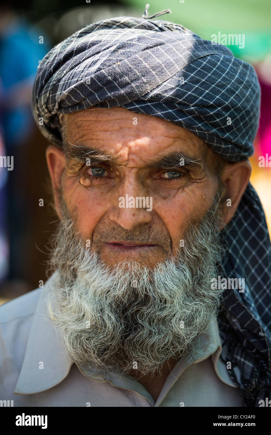 Muslim man in Islamabad, Pakistan Stock Photo - Alamy