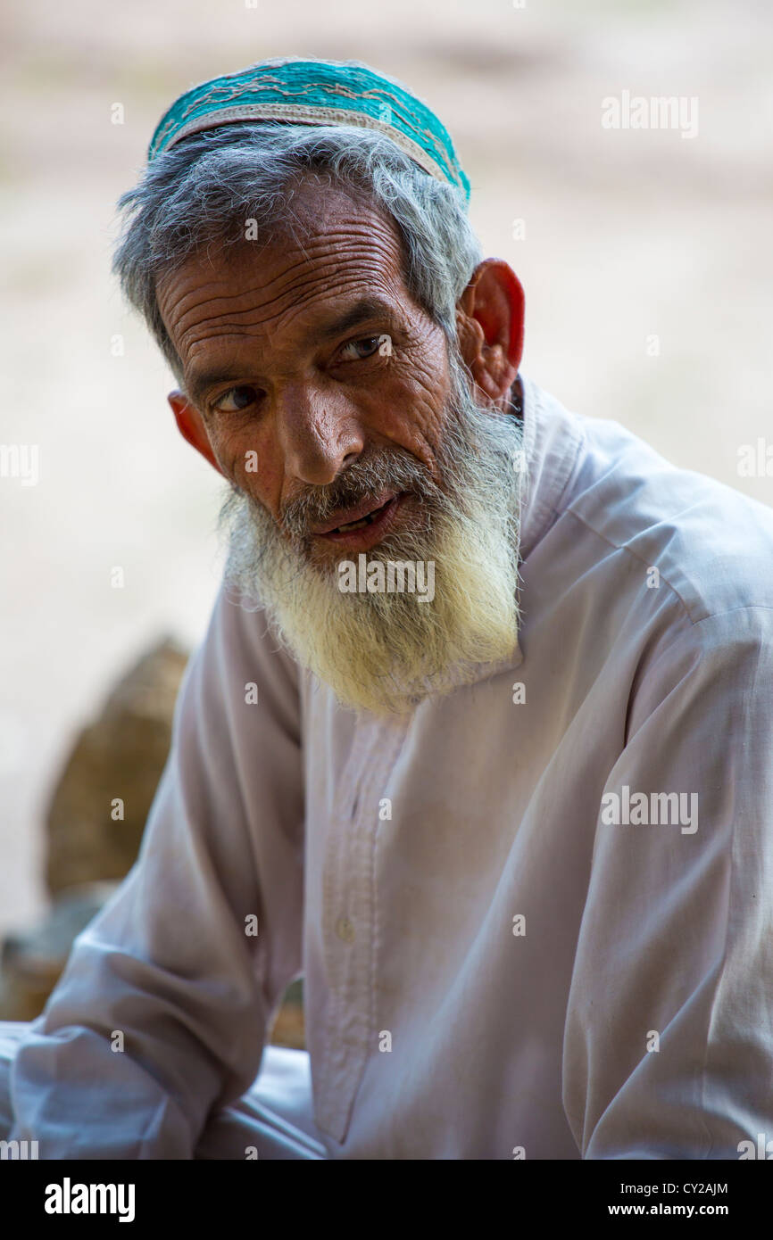 Muslim man in Islamabad, Pakistan Stock Photo - Alamy