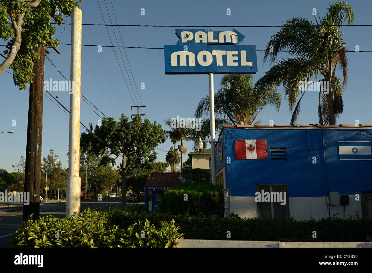 santa monica motel palm trees Stock Photo - Alamy