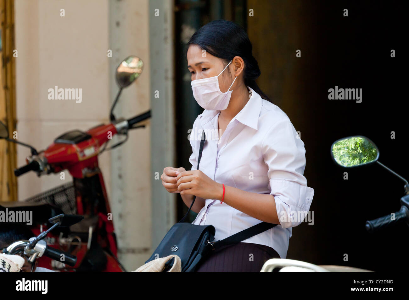 Cambodian Woman in Phnom Penh, Cambodia Stock Photo - Alamy