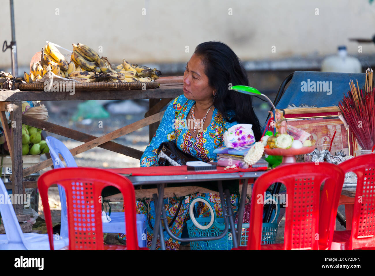 Cambodian Woman in Phnom Penh, Cambodia Stock Photo - Alamy